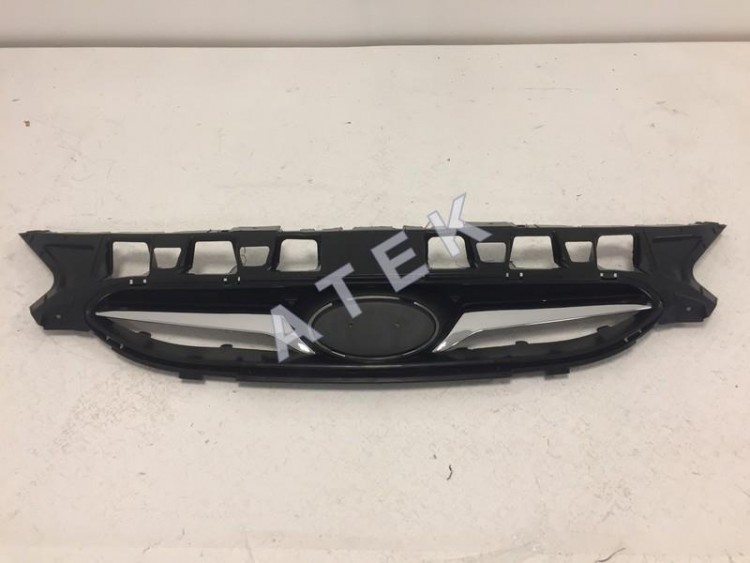 Решетка радиатора Хендай Солярис 863511R000 с 2011 по 2014 : купить, цена