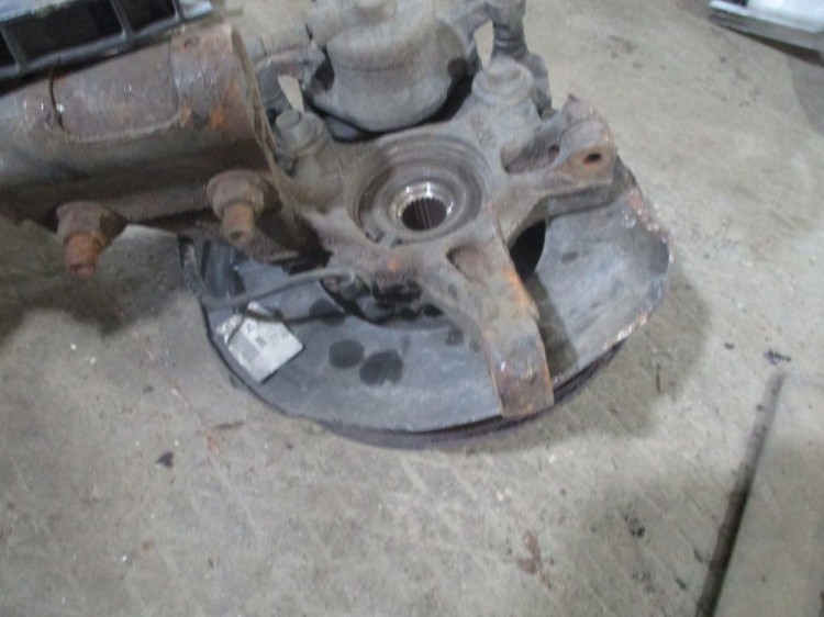 Кулак Шевроле Авео Т300 Кобальт правый 96979005, 94524969, 25923942 со ...