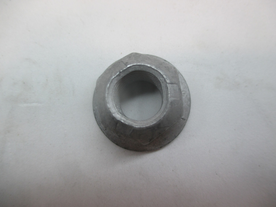Гайка амортизатора переднего 94515507 11516382 Опель Антара Шевроле ...