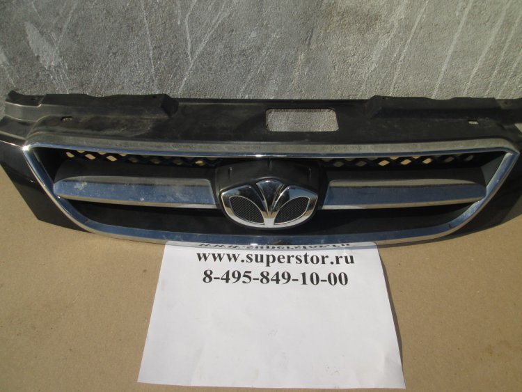 Решетка радиатора Дэу Лачетти 96545667 Хэтчбек знак Дэу - Лилия, - БУ ...