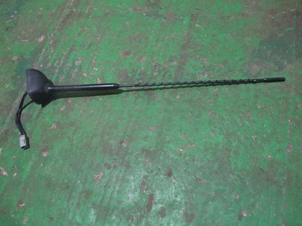 Антенна и Шток на крышу 28215EY00A 28208JD50A B8A1923 Ниссан Кашкай J10 ...