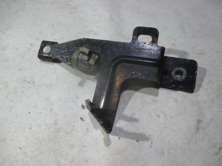 Кронштейн 55580011 13276979 449216555 датчика детонации 55567128 Авео ...