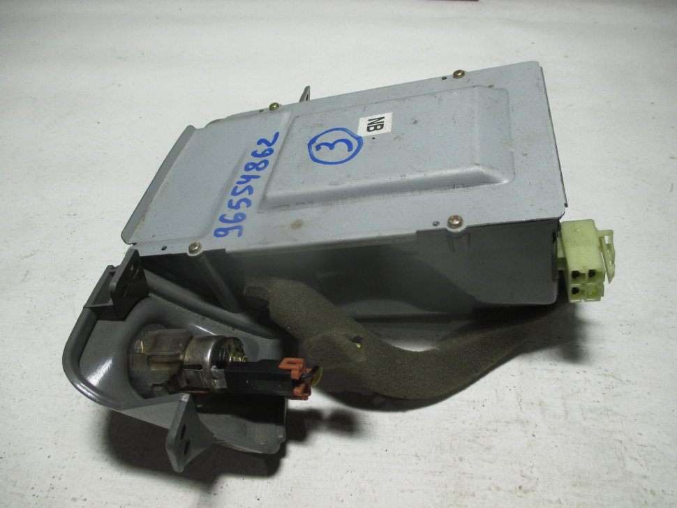 Лоток для мелочей 96554862 95969496 Шевроле Лачетти с корпусом ...