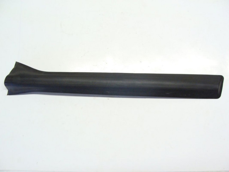 Накладка стойки центральной наружняя правая 13123711, 122783 Опель ...