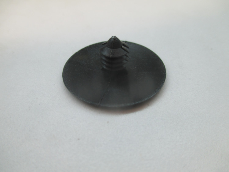 Клипса пистон 94530503 крепления шумоизоляции капота для всех Шевроле ...