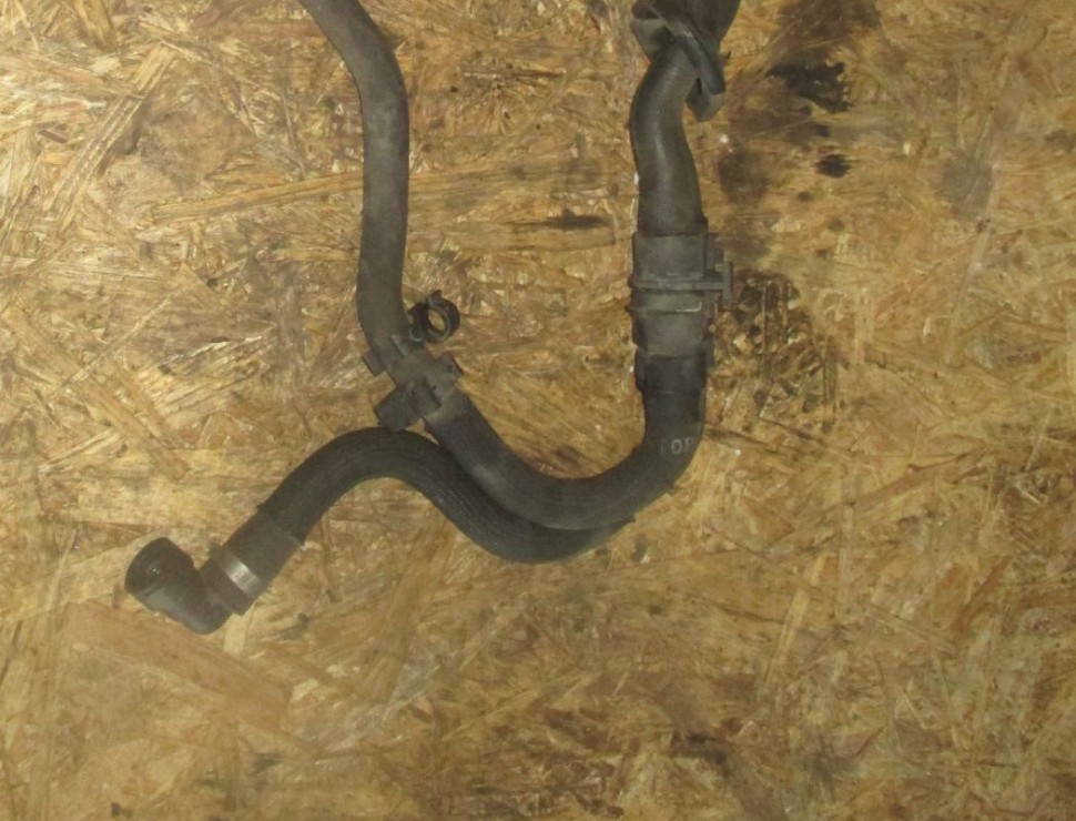 Шланг отопителя Фрилендер 2 от охладителя EGR к впускному : купить, цена