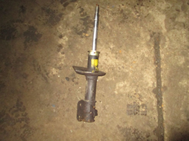 Амортизатор передний правый Шевроле Спарк М200 96424025 96424402, - БУ ...