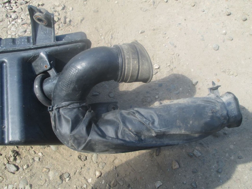 Патрубок резонатора воздушного фильтра 96808222 Шевроле Авео Т200-250 ...