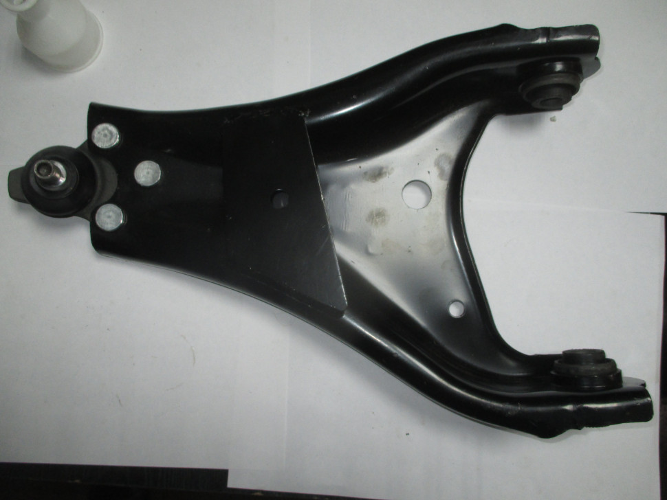 Рычаг левый передний 6001547520, 8200820930 Рено Логан, Сандеро Ваз ...