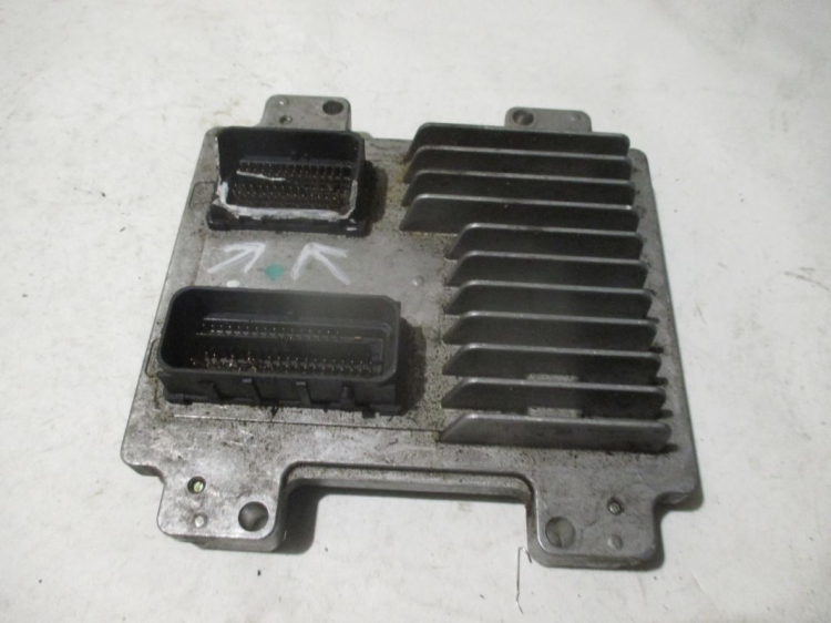 Блок управления двигателем 12642927 12654172 ABJT E83 Шевроле Кобальт 1 ...