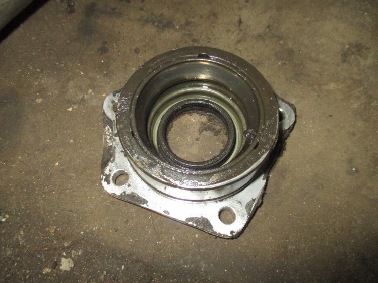 МКПП - Флянец подшипник 94580557 Шевроле Лачетти, Авео 1,4-1,6л, - БУ ...