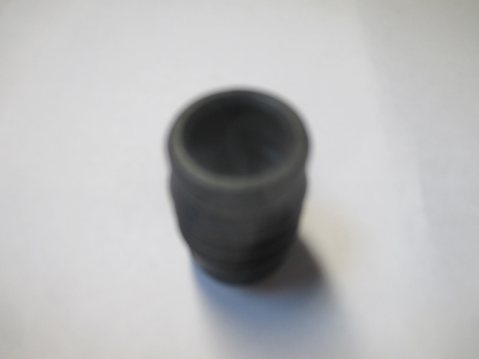 Пыльник направляющей суппорта переднего 13504035, 13504037 Круз Авео ...