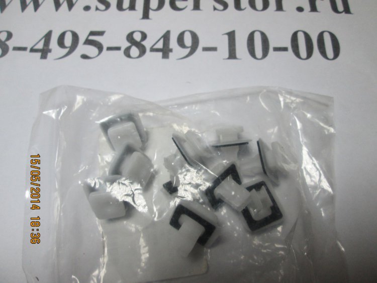 Клипса пистон 94530742 молдинга крыла переднего Шевроле Каптива ...