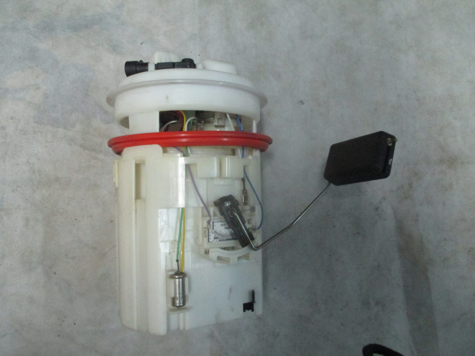 Бензонасос 96447447 J249 6H092 с датчиком давления 16238409 Шевроле ...