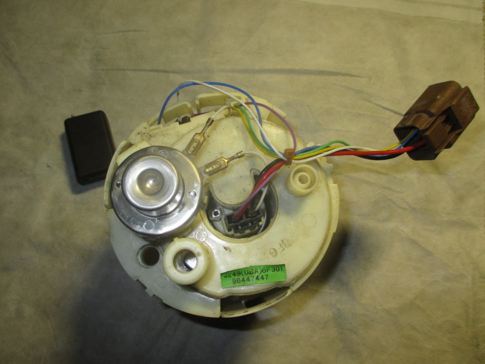 Бензонасос 96447447 J249 6F301 Шевроле Лачетти Дэу Нубира с мотором 2,0 ...