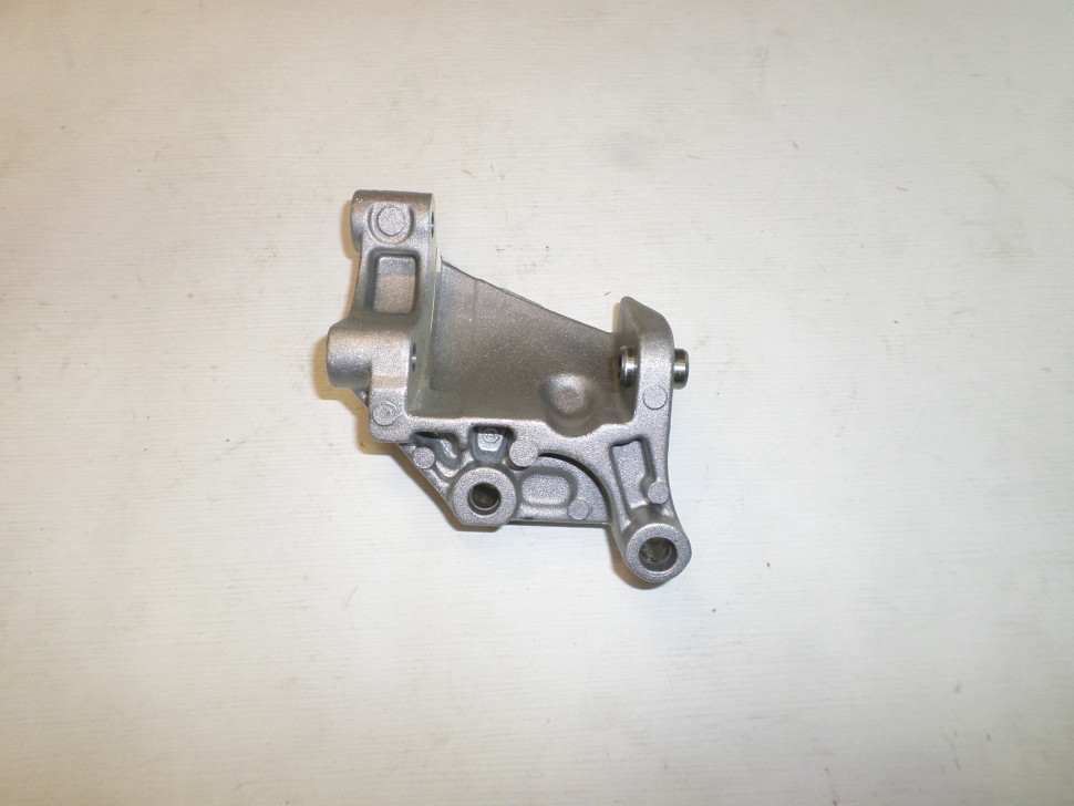 Кронштейн насоса ГУР 55568147, 55557209 Шевроле Авео Т300, - GM ...