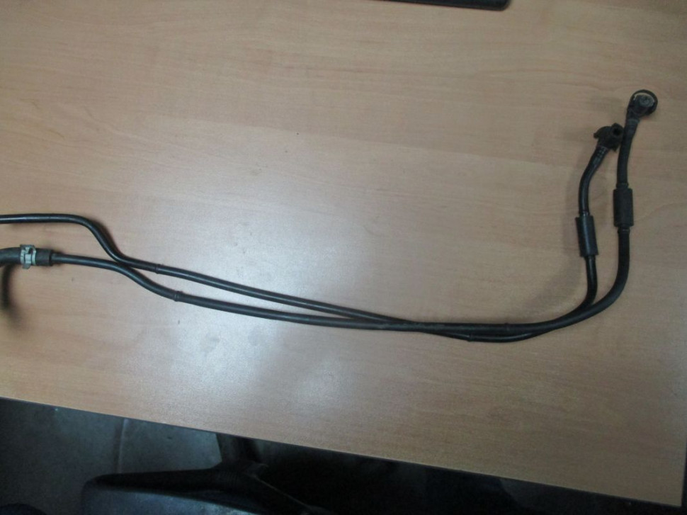 Трубка системы охлаждения дросельной заслонки 55559352 Шевроле : купить ...