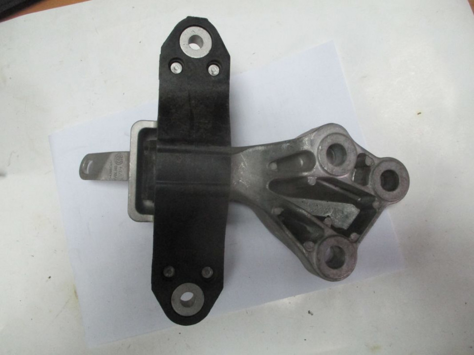 Подушка двигателя левая 13248554 13248552 Шевроле Круз, Опель Астра J с ...