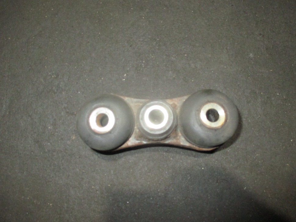 Кронштейн балки задней 13332257 13262449 рычаг реактивного Шевроле Круз ...