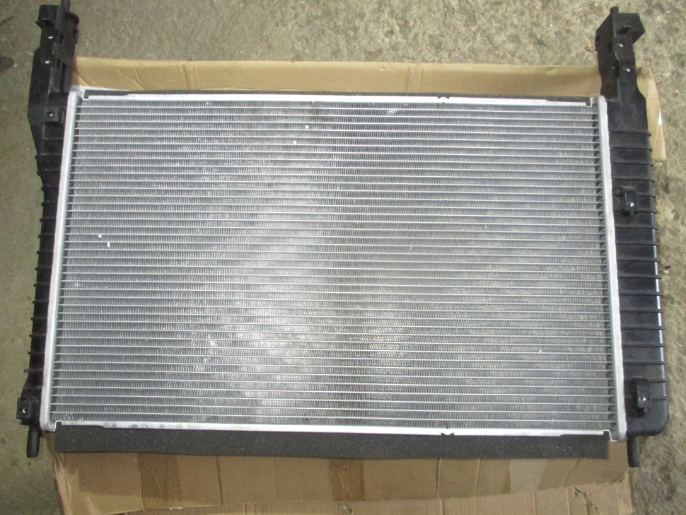 Радиатор охлаждения Опель Антара Шевроле Каптива 20777046 95192590 ...