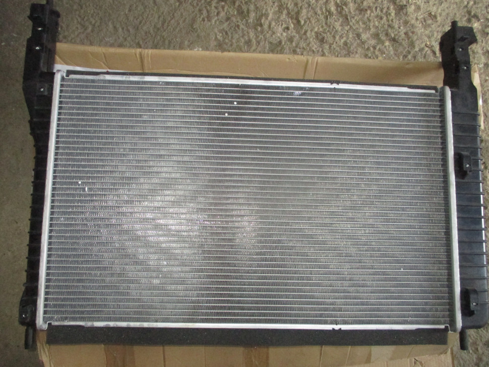 Радиатор охлаждения Опель Антара Шевроле Каптива 20777046 95192590 ...