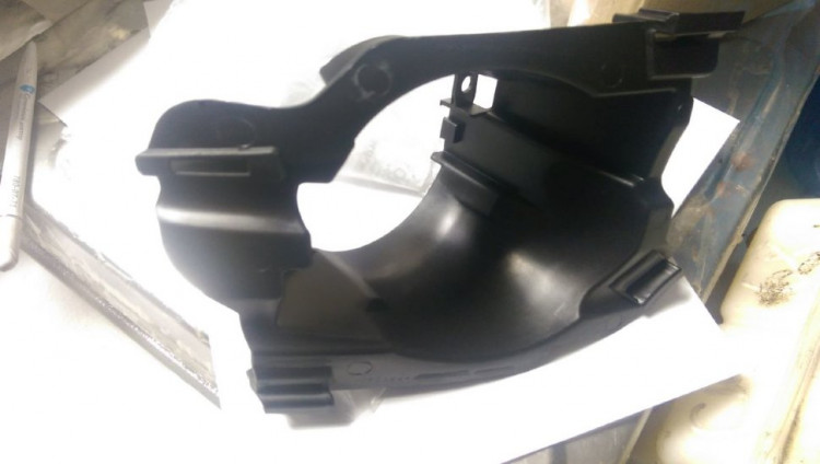 Держатель ПТФ противотуманой фары левый 8200752827 Рено Логан : купить ...