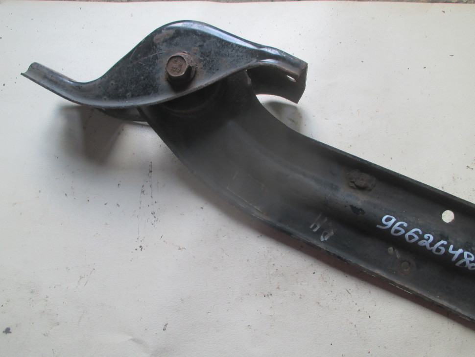 Рычаг задний продольный правый 96626482, 4804662 Опель Антара Шевроле ...