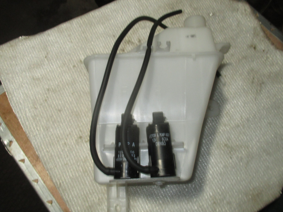 Бачок омывателя Шевроле Авео Т200-255 Хэтчбек 96543076, 96650768 ...