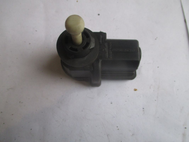 Корректор фары LR001551 6H5X13K198AA 6H5213K198AA 1324268 Ленд Ровер ...