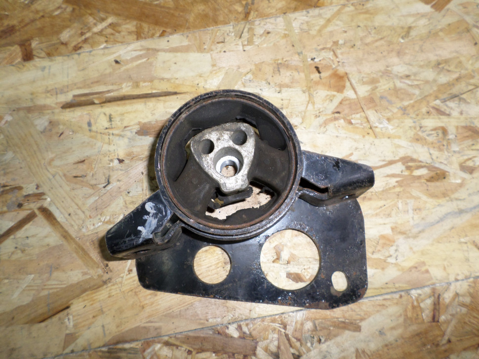 Подушка двигателя правая 96322963 96314473 96314223 Дэу Матиз Шевроле ...