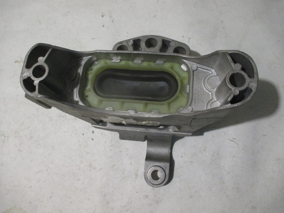 Подушка двигателя правая 13347455 13294212 Шевроле Круз Орландо Опель ...