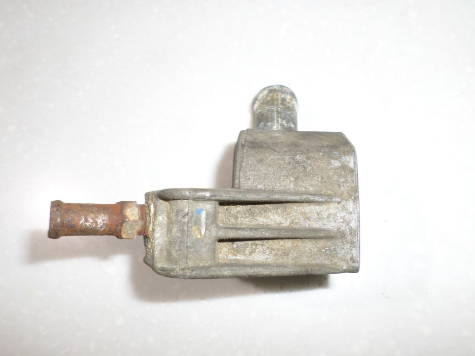 Фланец системы охлаждения 92063156, 90466781 Такума, Реззо, Нубира 2,0л ...