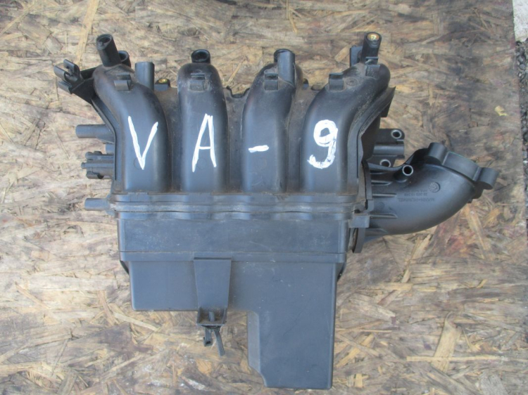 Коллектор вПускной 55559368 55560399 Опель Астра H 1,6 литра на Z16XER ...