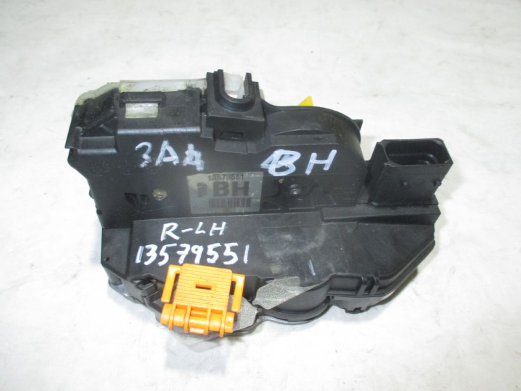 Замок двери задней левой 13579551 BH 13503787 0133694 Шевроле Круз Волт ...