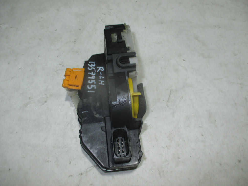 Замок двери задней левой 13579551 BH 13503787 0133694 Шевроле Круз Волт ...