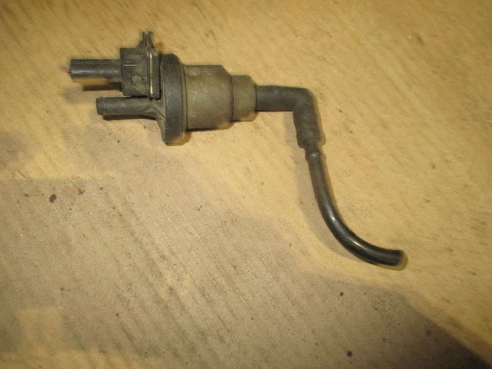 Клапан вентиляции паров топлива 96387487 964082K1 Шевроле Авео Круз ...