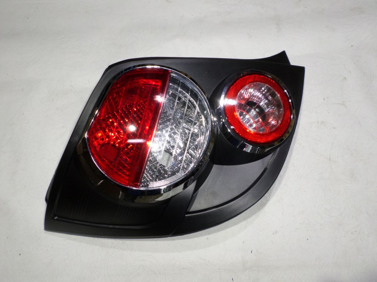 Фонарь задний левый Шевроле Авео Т300 Хэтчбек 95470356 96831069 ...