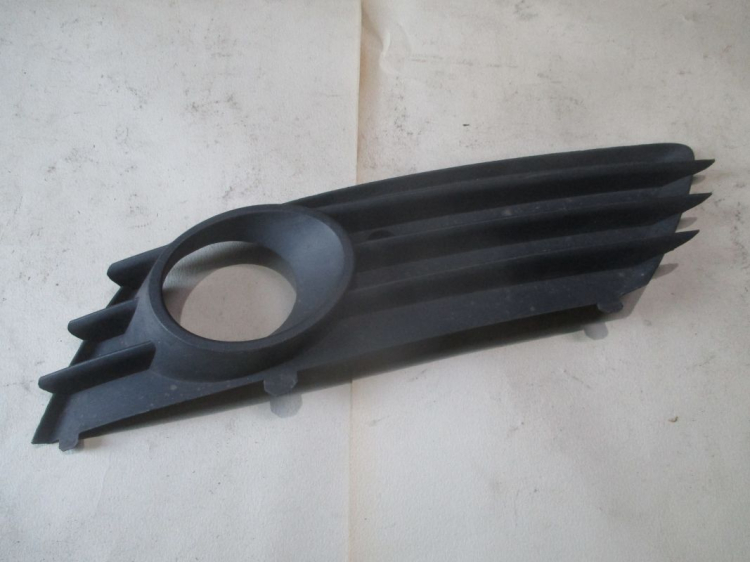 Заглушка ПТФ Опель Астра H левая 1400410 375768702 1400305, 13126025 ...