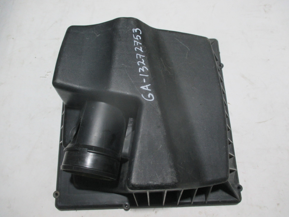 Корпус воздушного фильтра - Крышка верхняя 13324645, 13272753, 13301782 ...