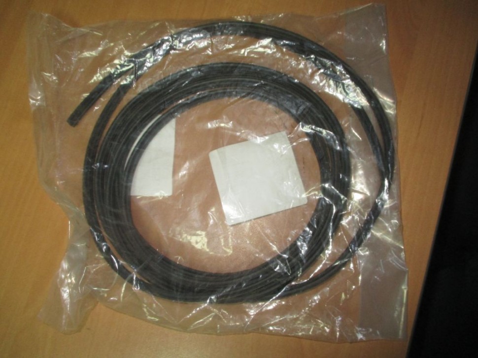 Стекло лобовое Тойота Камри - Молдинг основной 5611733060, : купить, цена