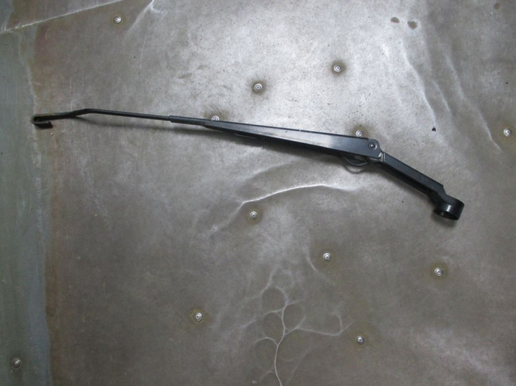 Поводок стеклоочистителя правый Шевроле Лачетти 96548786, 95211019 ...