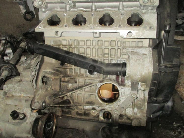 Трубка системы охлаждения 032121065G, 032121065H дв-ля 1,4 литра BUD ...